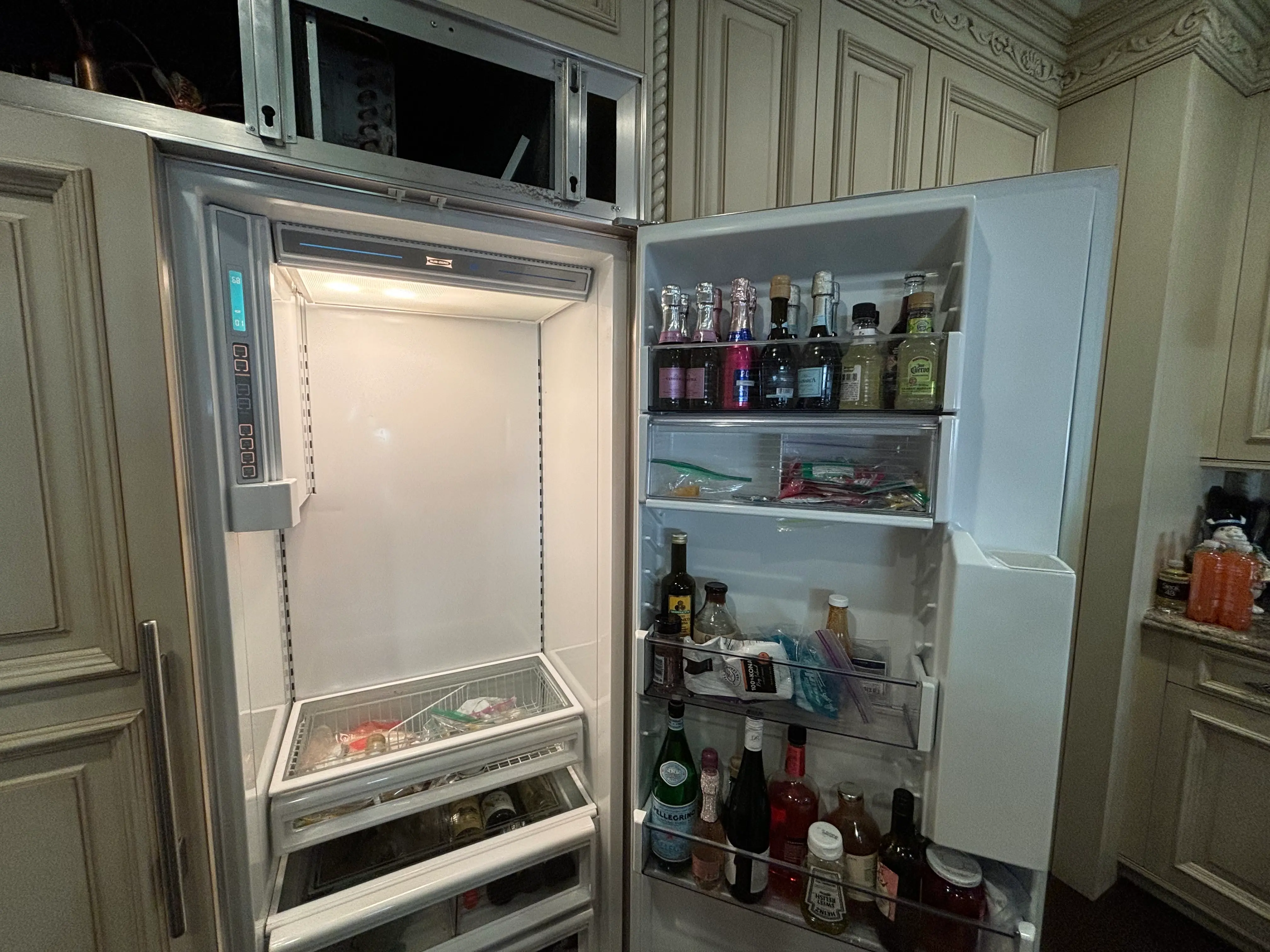 Heavy Objects Can Damage Your Fridge Door – Shata Appliance